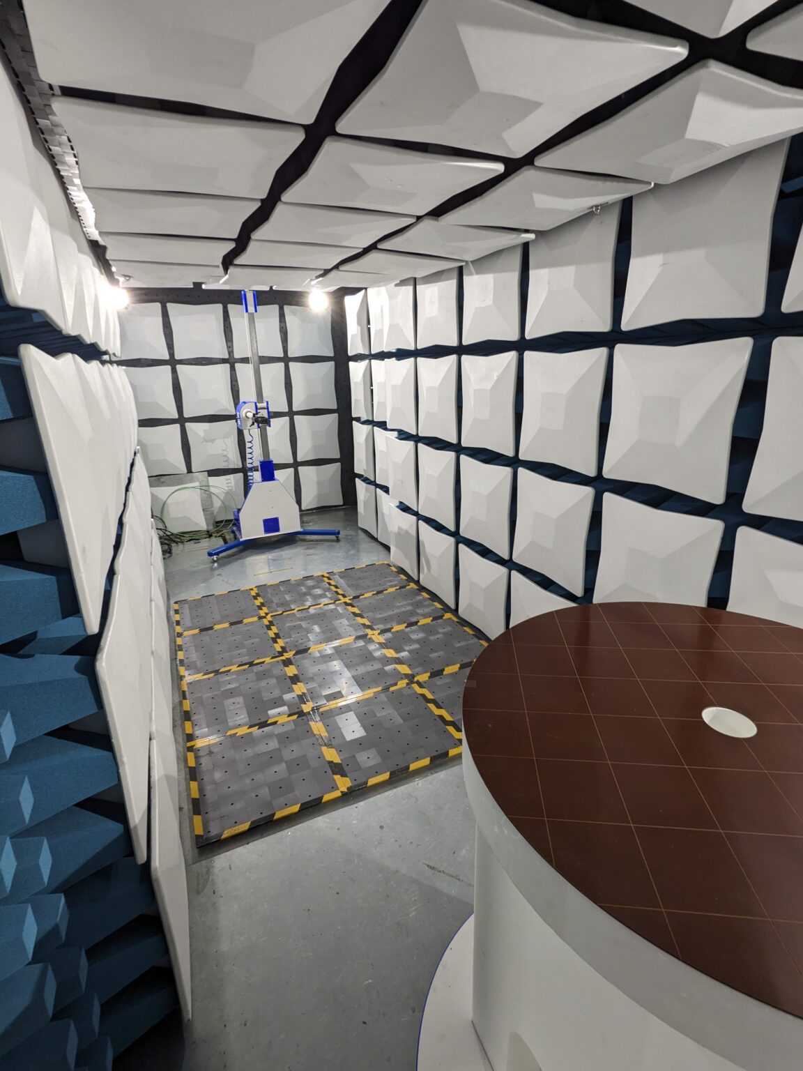 Used AP Americas M-CDC Compact EMC Chamber - EMC Chambers & Test Equipment